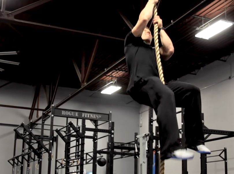 Movement Demo – The Legless Rope Climb | Rogue Fitness