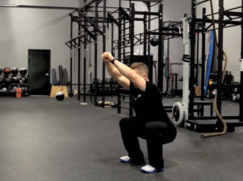 Movement Demo – The Squat | Rogue Fitness