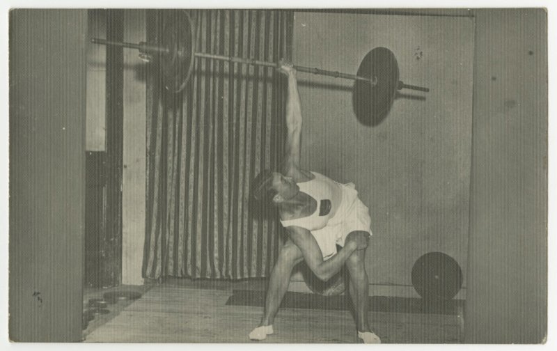 Ivy Russell bent press | Rogue USA