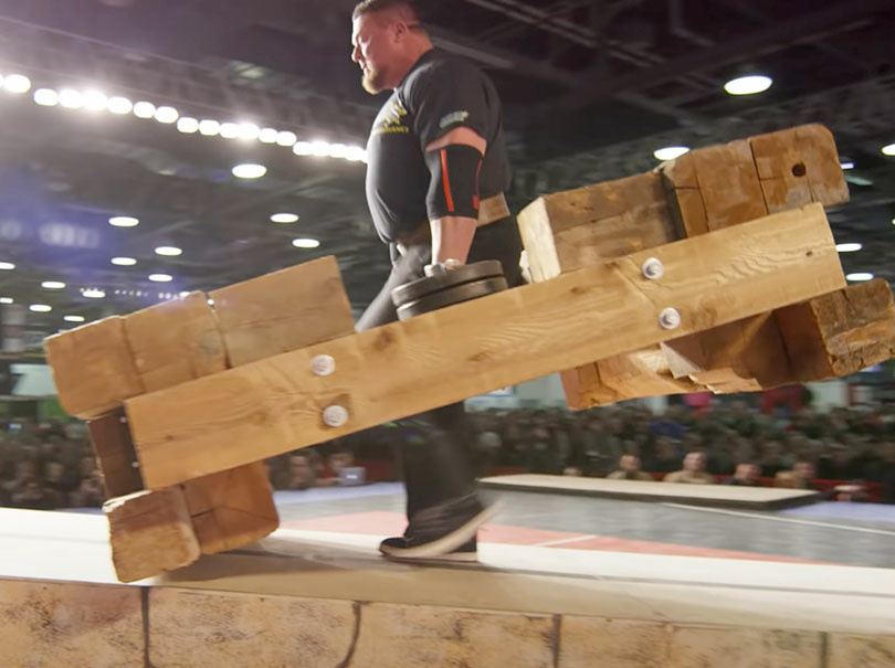 The 2015 Arnold Strongman Classic — The Timber Carry | Rogue Fitness