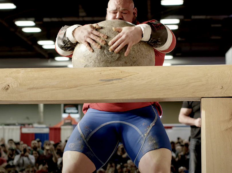 2017 Rogue Record Breaker – Brian Shaw's 560lb Manhood Stone / 4K ...