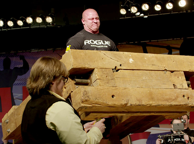 2018 Arnold Strongman Classic | Timber Carry Highlights / 8K | Rogue ...