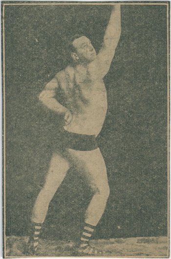 Thomas Inch physique photograph | Rogue Fitness