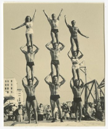 Group acrobatic stunt at Muscle Beach | Rogue Fitness