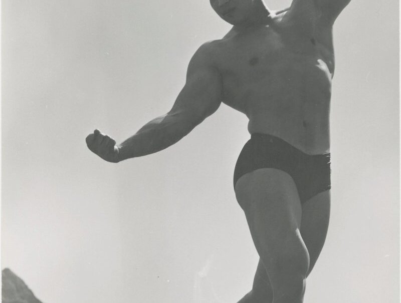 Tommy Kono physique photograph | Rogue Fitness ES