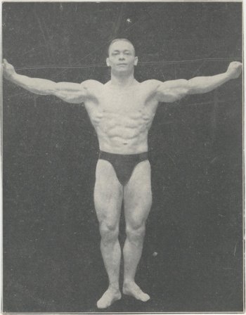 Physique photograph of Otto Arco | Rogue Fitness