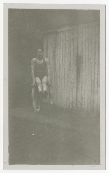 Agnes Clark acrobatic feat of strength | Rogue Fitness