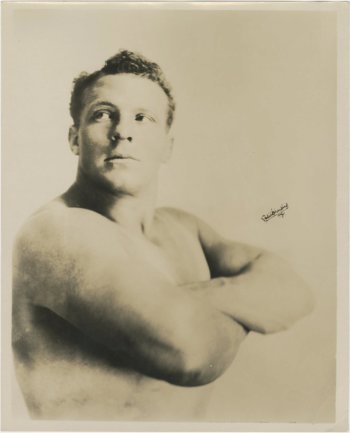 Milo Steinborn portrait | Rogue Fitness